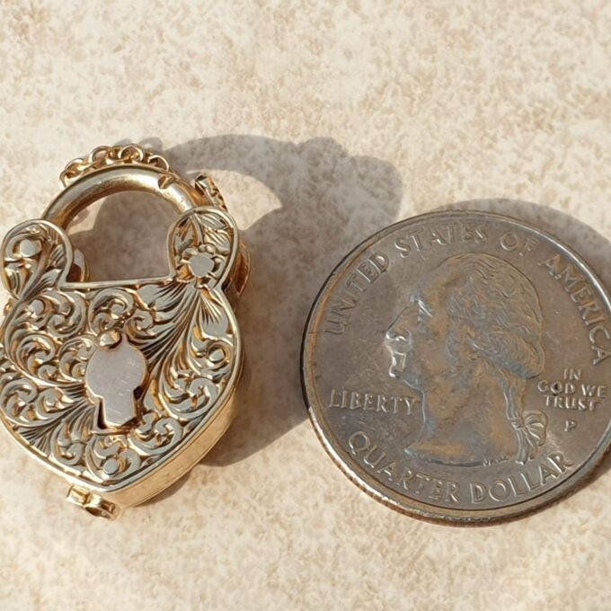 Ornate Heavy Padlock with Key in 9ct Gold - Gems Afire - Vintage ...