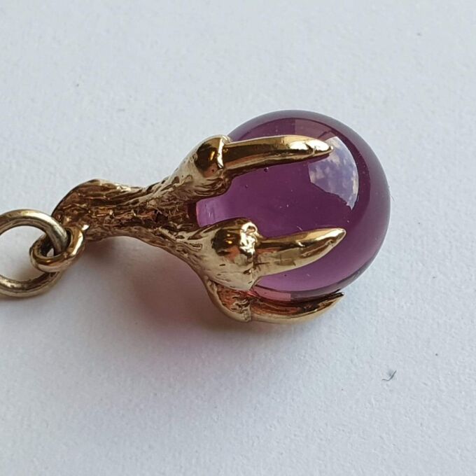 Claw or Talon Pendant in 9ct Gold - Gems Afire - Vintage Jewellery UK