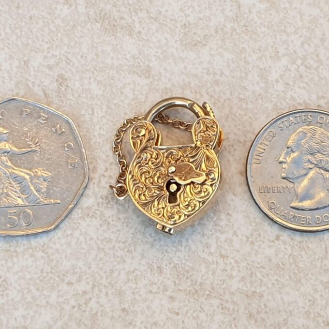 Ornate Heavy Padlock with Key in 9ct Gold - Gems Afire - Vintage ...