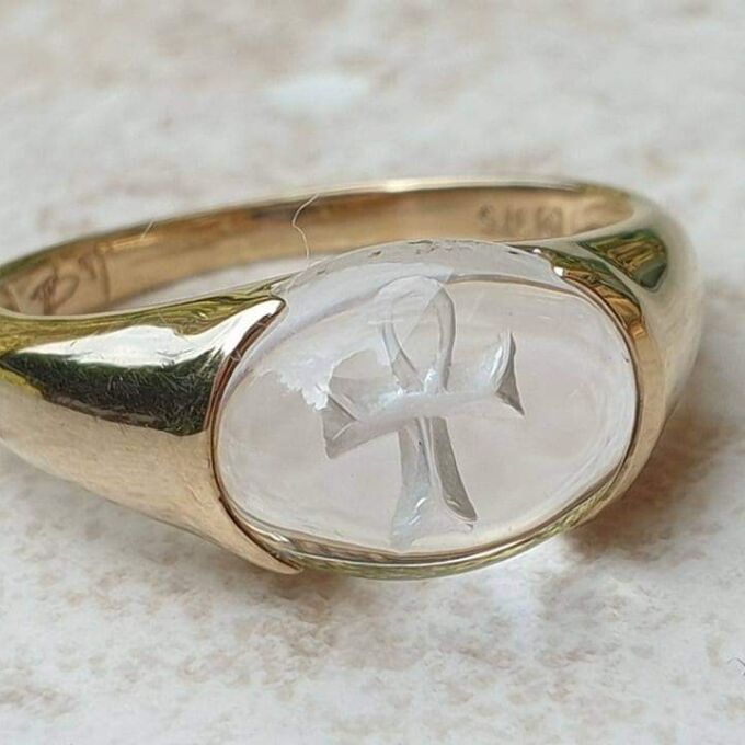 Rock Crystal Ankh Ring in 9ct Gold, a UK Q 1/2 or a US 8 3/4 - Gems ...