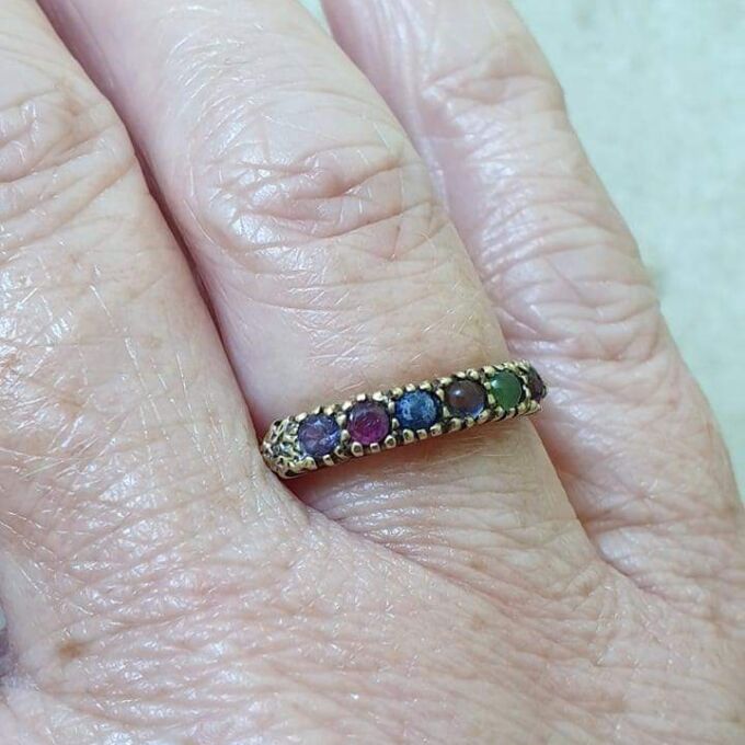 Multi Stone DARLING Acrostic Ring in 9ct Gold, a UK N 1/2 or a US 7 1/4 ...
