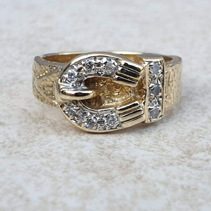 Tiny Pinky Finger Buckle Ring in 9ct Gold, a UK size F or a US 3 1/4 ...