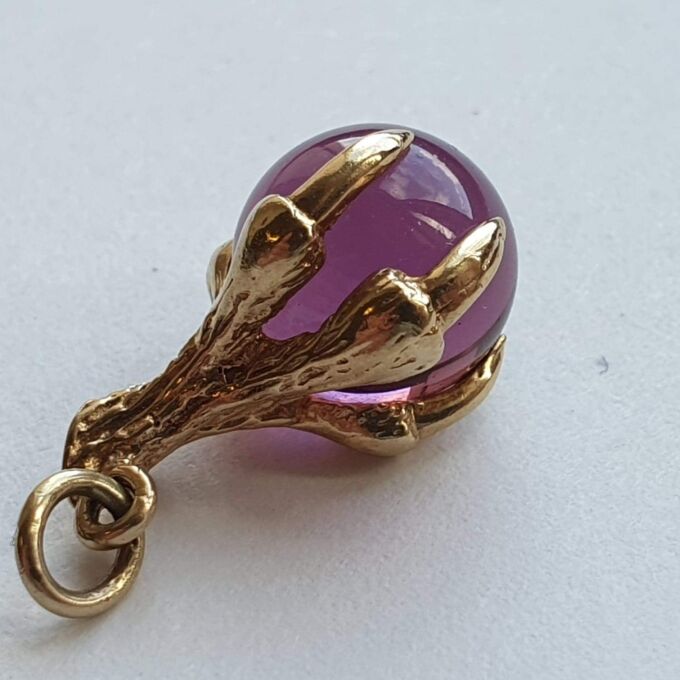 Claw or Talon Pendant in 9ct Gold - Gems Afire - Vintage Jewellery UK