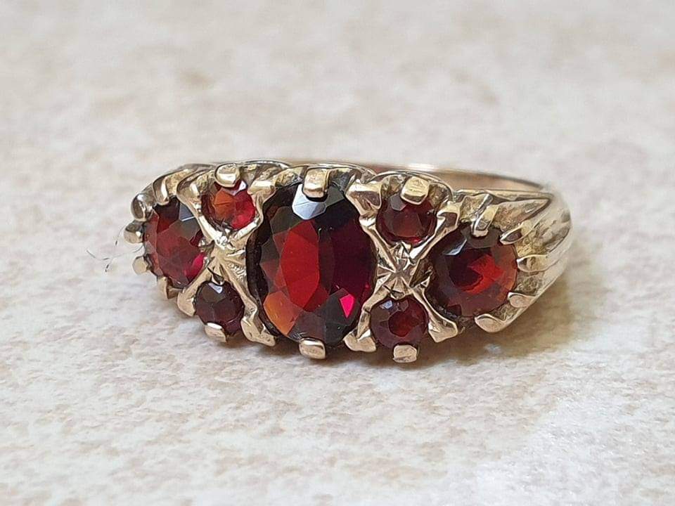 Garnet Multi Stone ring in 9ct Gold. - Gems Afire - Vintage Jewellery UK