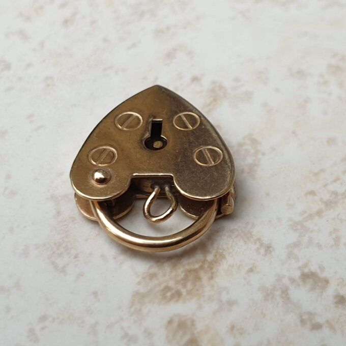 Plain Heart Padlock in 9ct Gold - Gems Afire - Vintage Jewellery UK