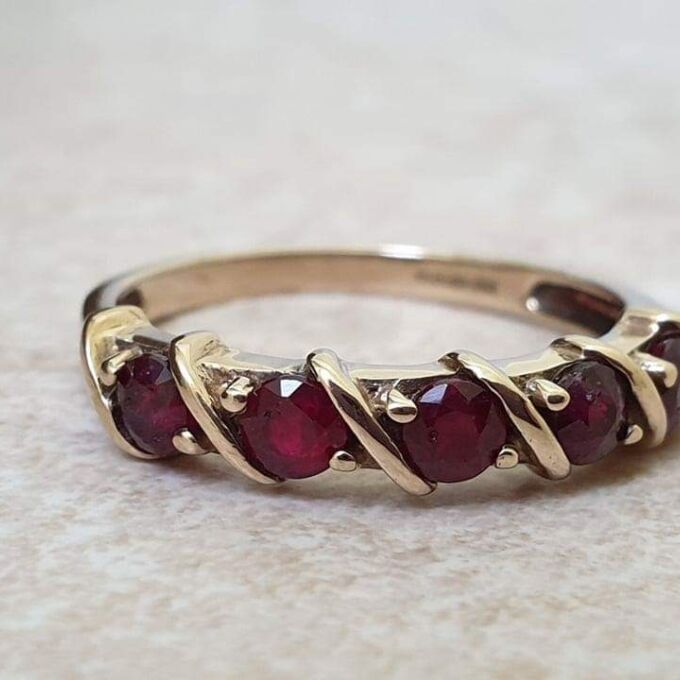 Five Stone Ruby Ring in 9ct Gold. - Gems Afire - Vintage Jewellery UK