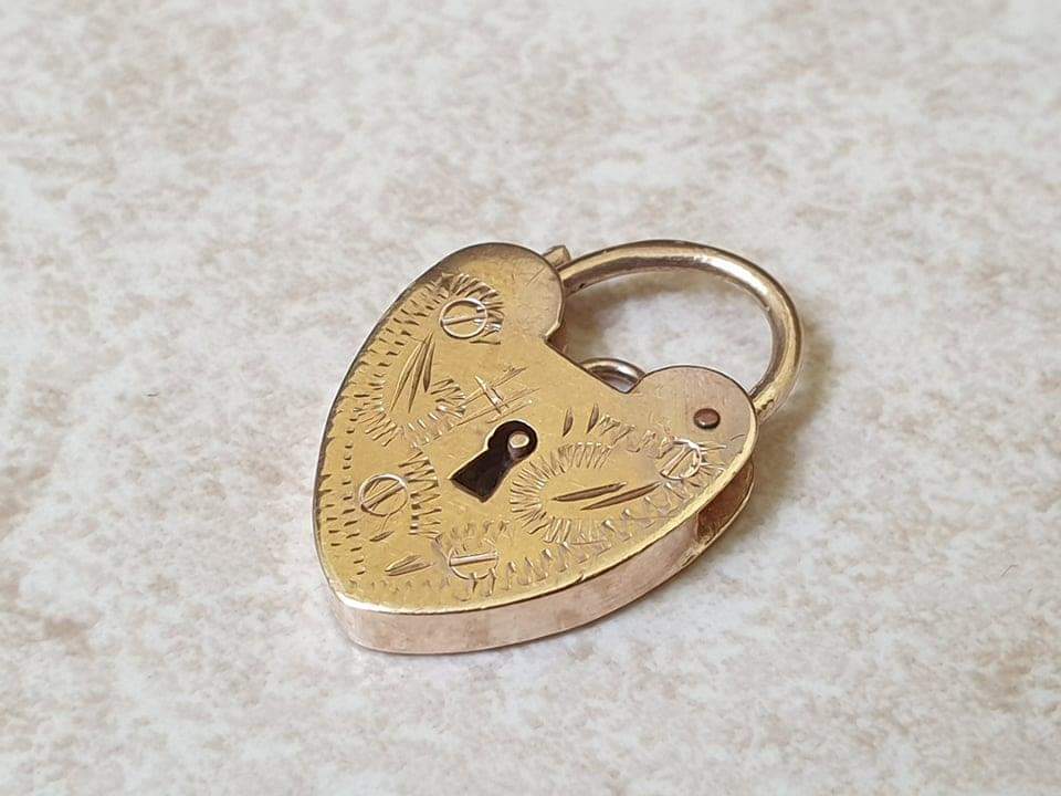 Engraved Front Small Padlock in 9ct Gold - Gems Afire - Vintage ...