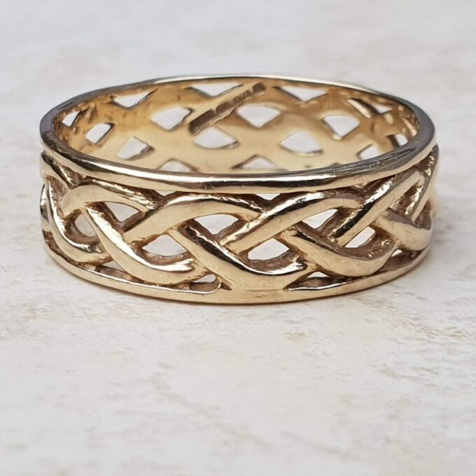 Plaited Weave Ring in 9ct Yellow Gold, a UK S or a US 9 1/4. - Gems ...