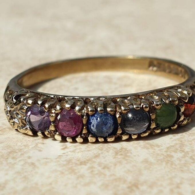 Multi Stone DARLING Acrostic Ring in 9ct Gold, a UK N 1/2 or a US 7 1/4 ...