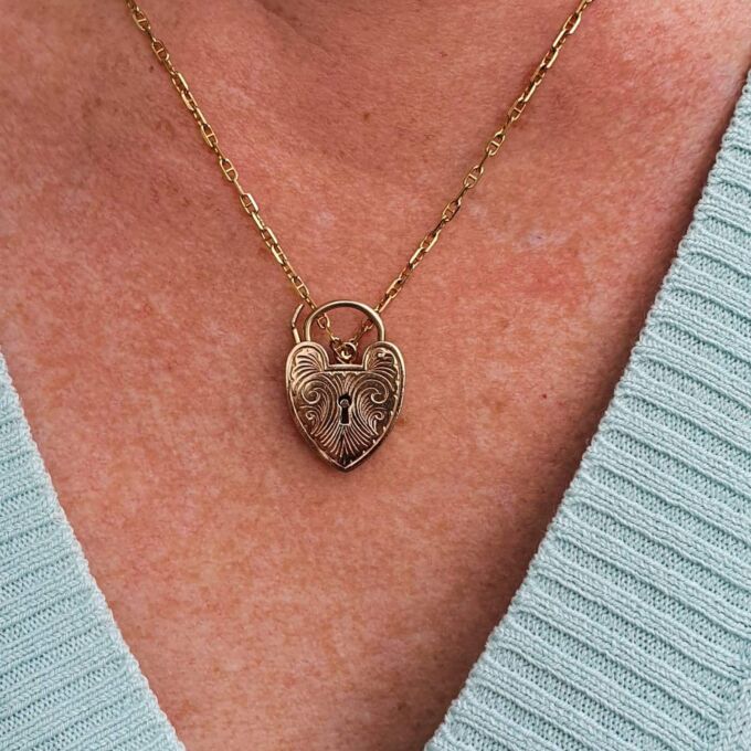 Large Engraved Padlock in 9ct Gold - Gems Afire - Vintage Jewellery UK