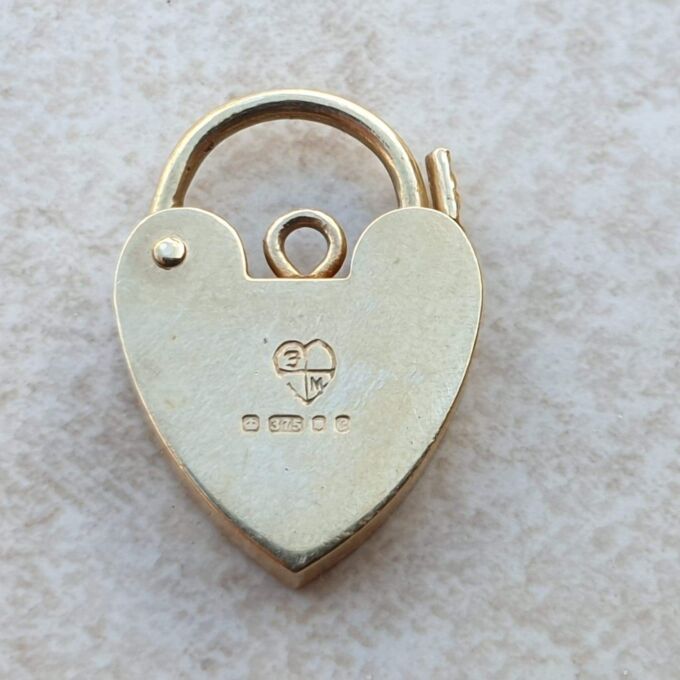 Small Engraved Heart Padlock in 9ct Gold - Gems Afire - Vintage ...