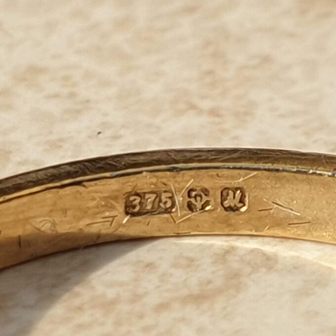 Diamond Set Torque Ring in 9ct Gold, a UK M 1/2 or a US 6 3/4. - Gems ...