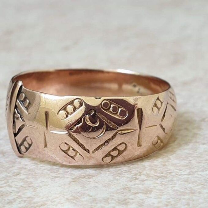 Antique Buckle or Belt Style Ring in 9ct Gold, a UK O 1/2 or a US 7 1/2 ...