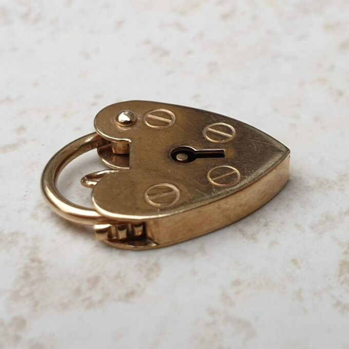 Plain Heart Padlock in 9ct Gold - Gems Afire - Vintage Jewellery UK