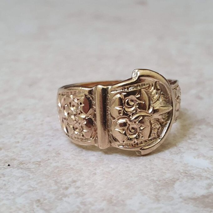 Ornate Wide Buckle Ring in 9ct Gold. - Gems Afire - Vintage Jewellery UK