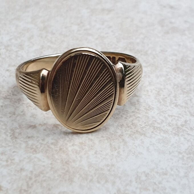 Sunray Signet Ring in 9ct Gold, a UK S 1/2 or a US 9 3/4 - Gems Afire ...