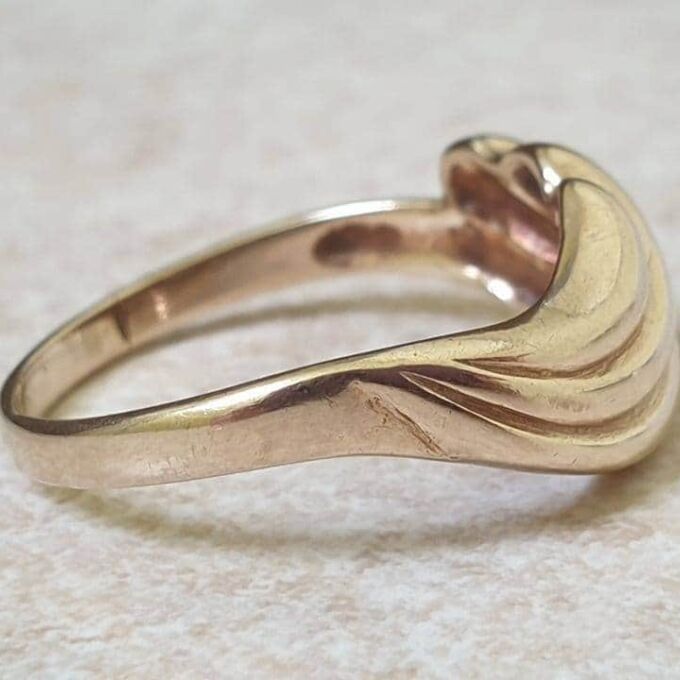 Wave Design Ring in 9ct Gold. - Gems Afire - Preloved Vintage Fine ...