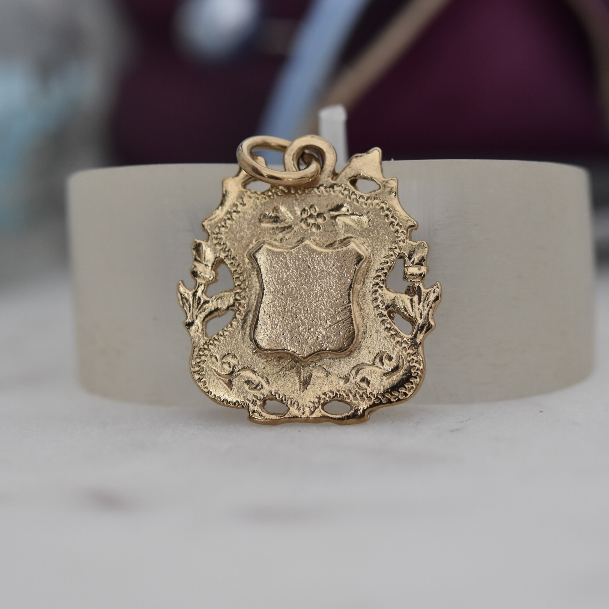 Ornate Shield Medallion in 9ct Gold. - Gems Afire - Vintage Jewellery UK