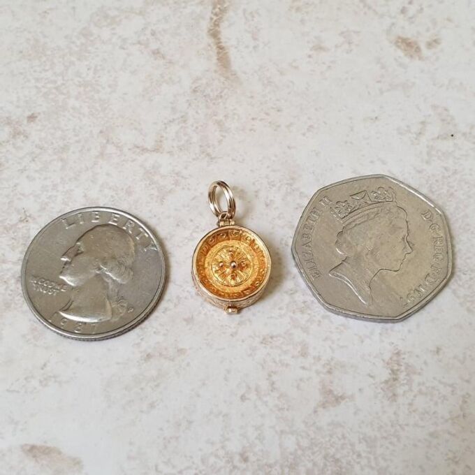 Roulette Wheel Charm Pendant with Hidden Compartment in 9ct Gold - Gems ...