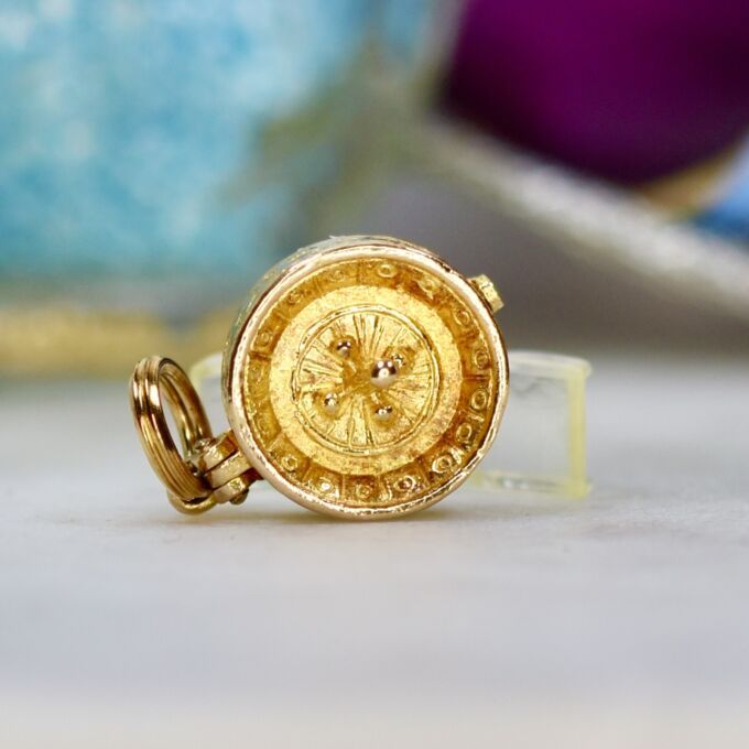 Roulette Wheel Charm Pendant with Hidden Compartment in 9ct Gold - Gems ...
