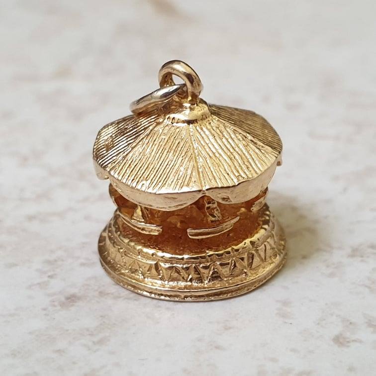 Revolving Fairground Carousel Charm Pendant in 9ct Gold - Gems Afire ...