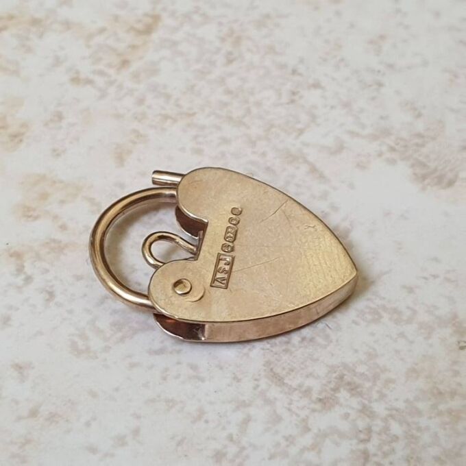 Small Engraved Front Padlock in 9ct Gold - Gems Afire - Vintage ...