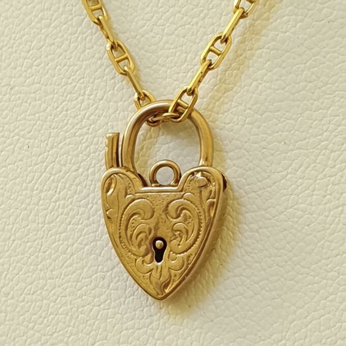 Small Engraved Padlock in 9ct Gold - Gems Afire - Vintage Jewellery UK