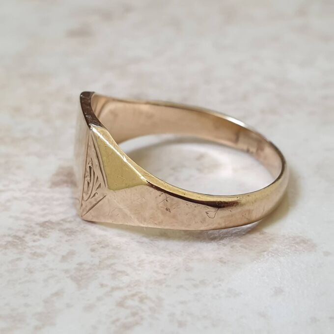 Square Signet Ring in 9ct Gold - Gems Afire - Vintage Jewellery UK
