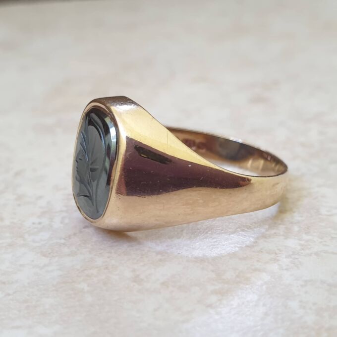 Hematite Centurion Signet Ring in 9ct Gold - Gems Afire - Vintage ...