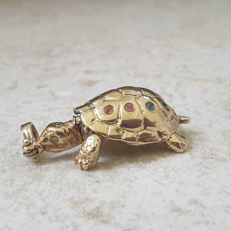 Cute Tortoise Pendant in 9ct Gold - Gems Afire - Vintage Jewellery UK