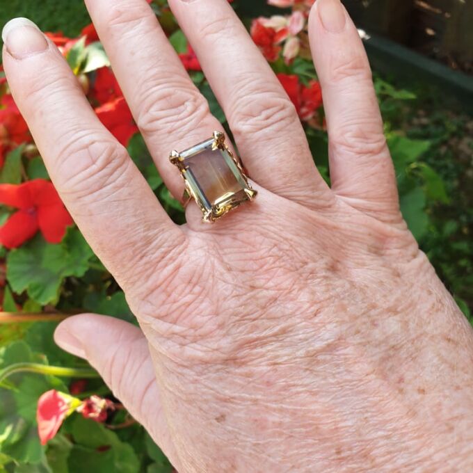 Solitaire Quartz Ring in 9ct Gold - Gems Afire - Vintage Jewellery UK