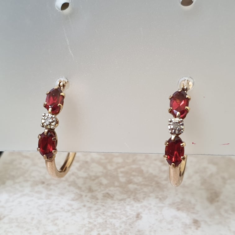 Garnet Hoop Earrings in 9ct Gold - Gems Afire - Vintage Jewellery UK