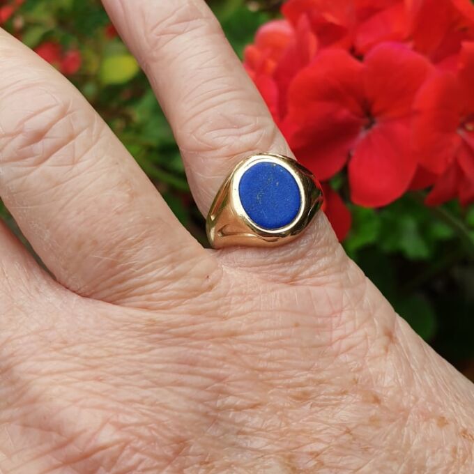 Lapis Lazuli Signet Ring in 9ct Gold - Gems Afire - Vintage Jewellery UK