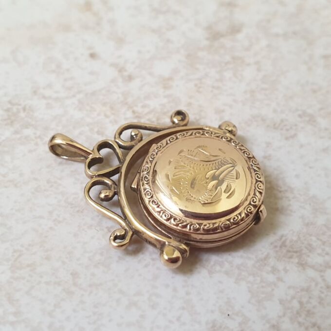 Spinner Locket Pendant in 9ct Gold - Gems Afire - Vintage Jewellery UK