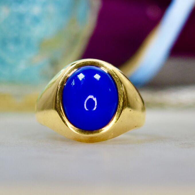 Blue Agate Signet Ring in 9ct Gold - Gems Afire - Vintage Jewellery UK