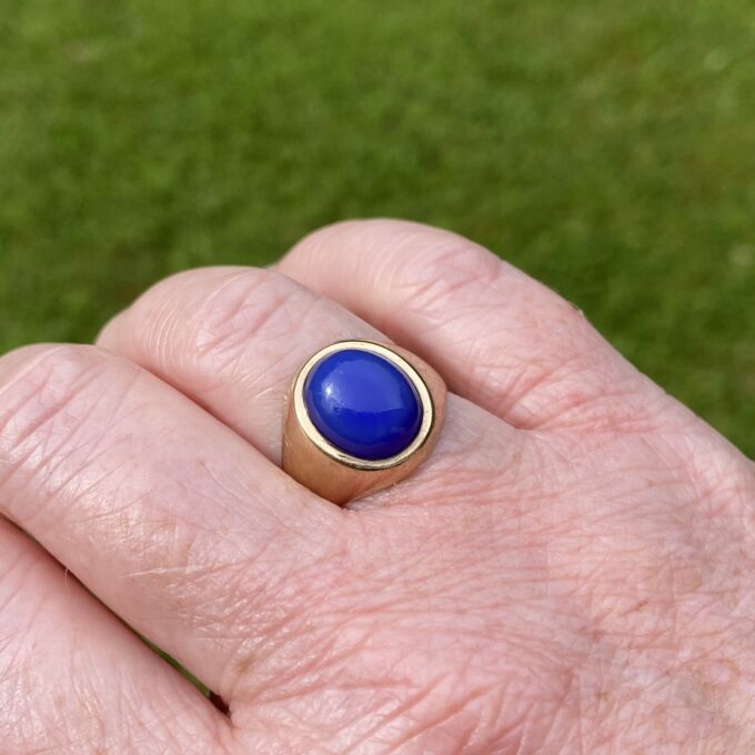 Blue Agate Signet Ring in 9ct Gold - Gems Afire - Vintage Jewellery UK
