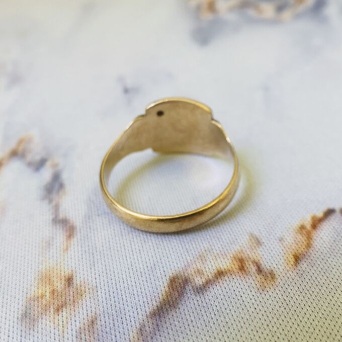 Sunray Signet Ring in 9ct Gold - Gems Afire - Vintage Jewellery UK