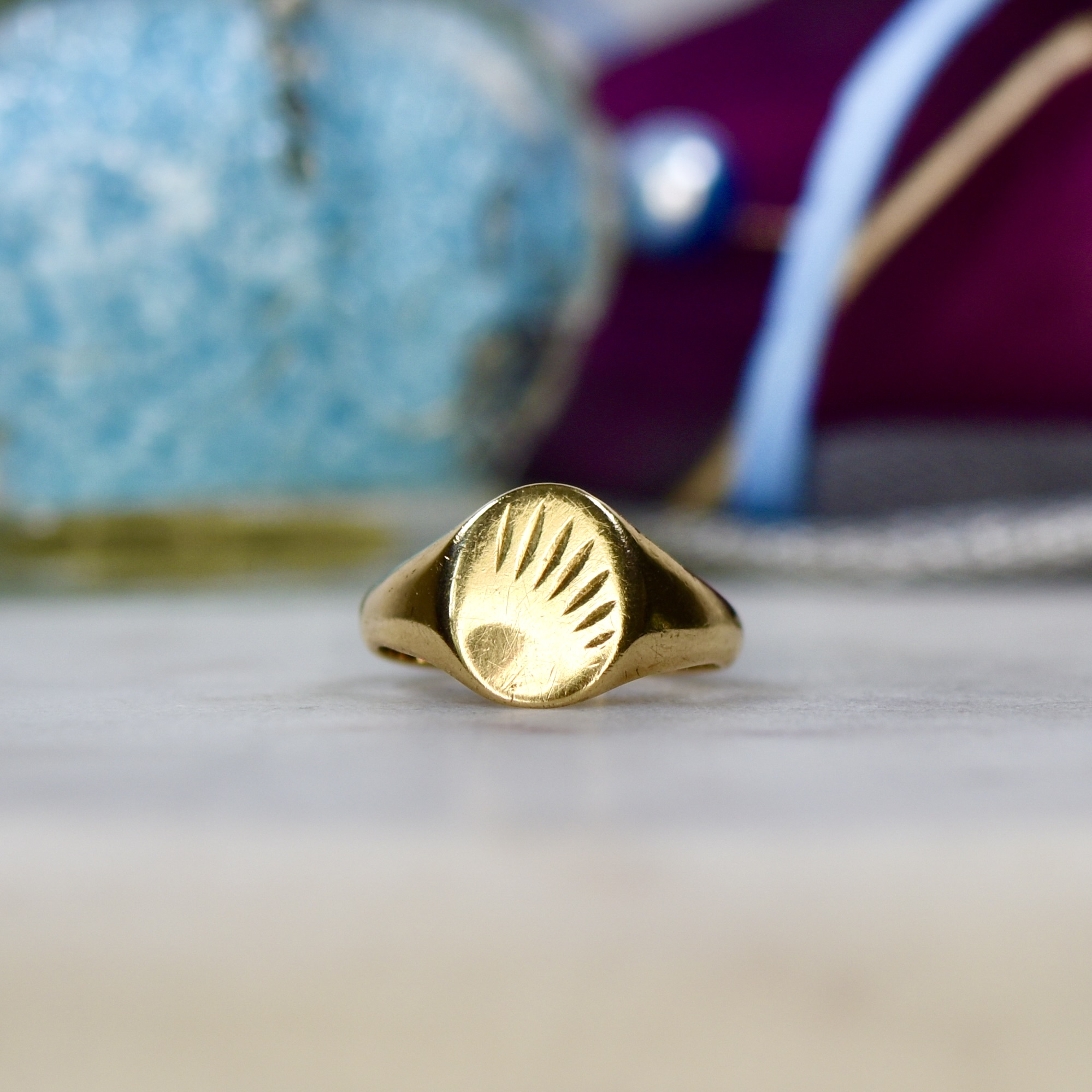 Sun Ray Signet Ring in 9ct Gold - Gems Afire - Vintage Jewellery UK