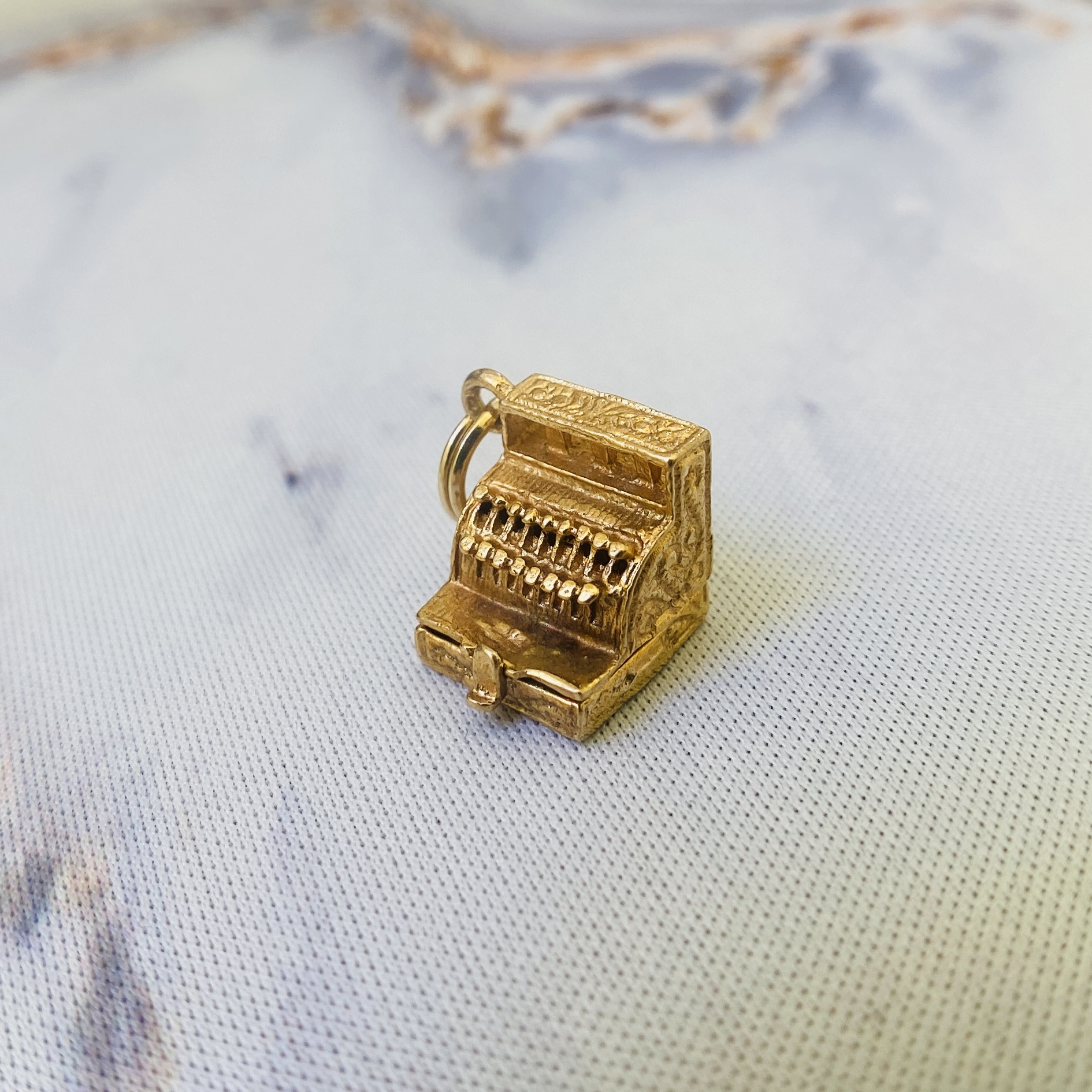 Vintage Cash Register Charm Pendant in 9ct Gold - Gems Afire - Vintage ...