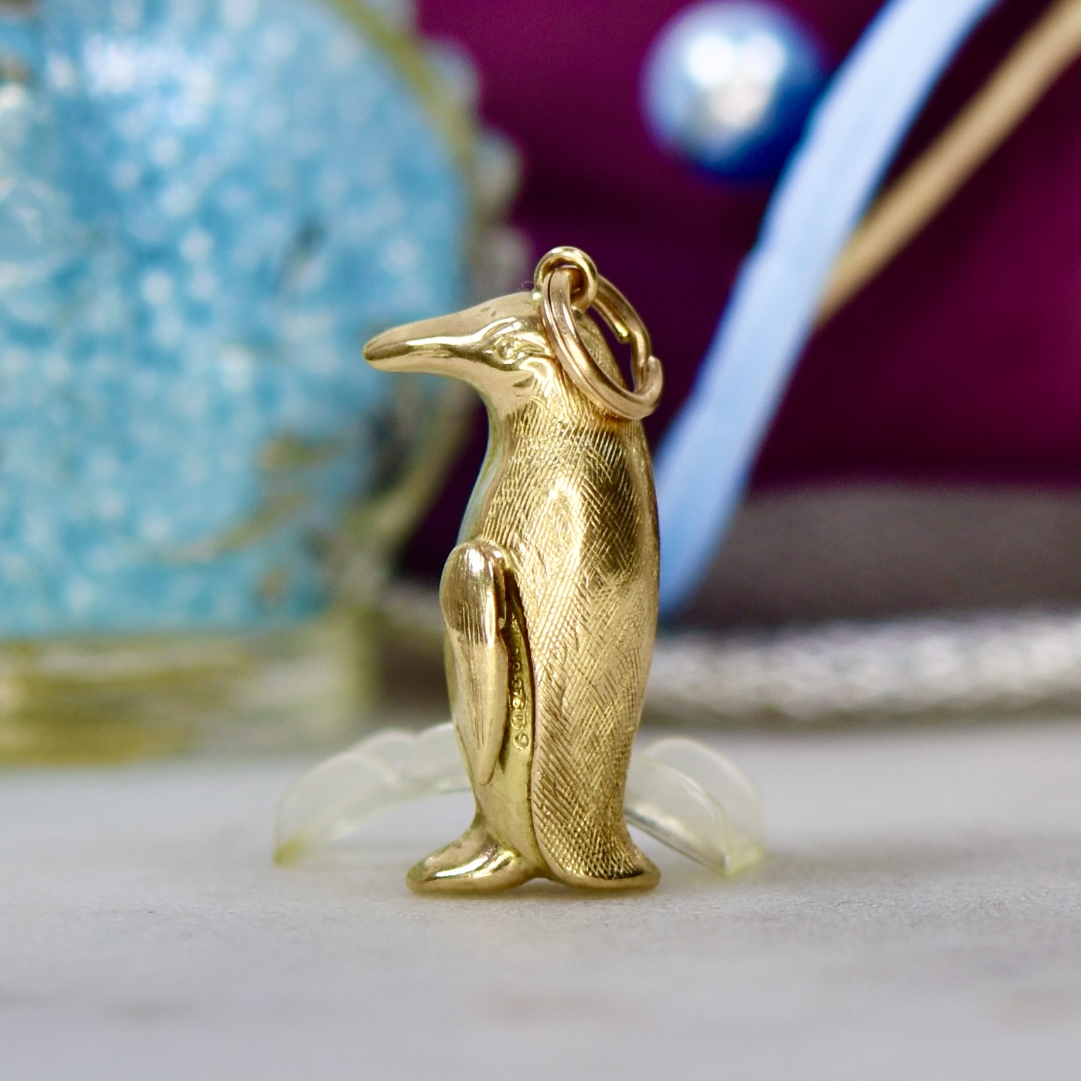 Gold N Gems Peguin Box