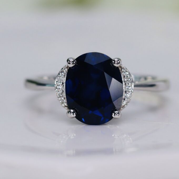 Synthetic Sapphire Ring in 10ct Gold - Gems Afire - Vintage Jewellery UK